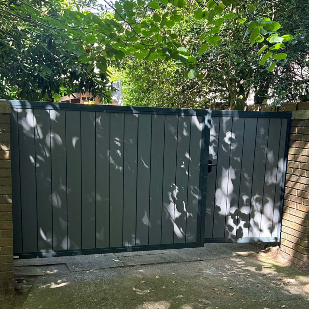 Louis – Tall Composite Driveway Gate